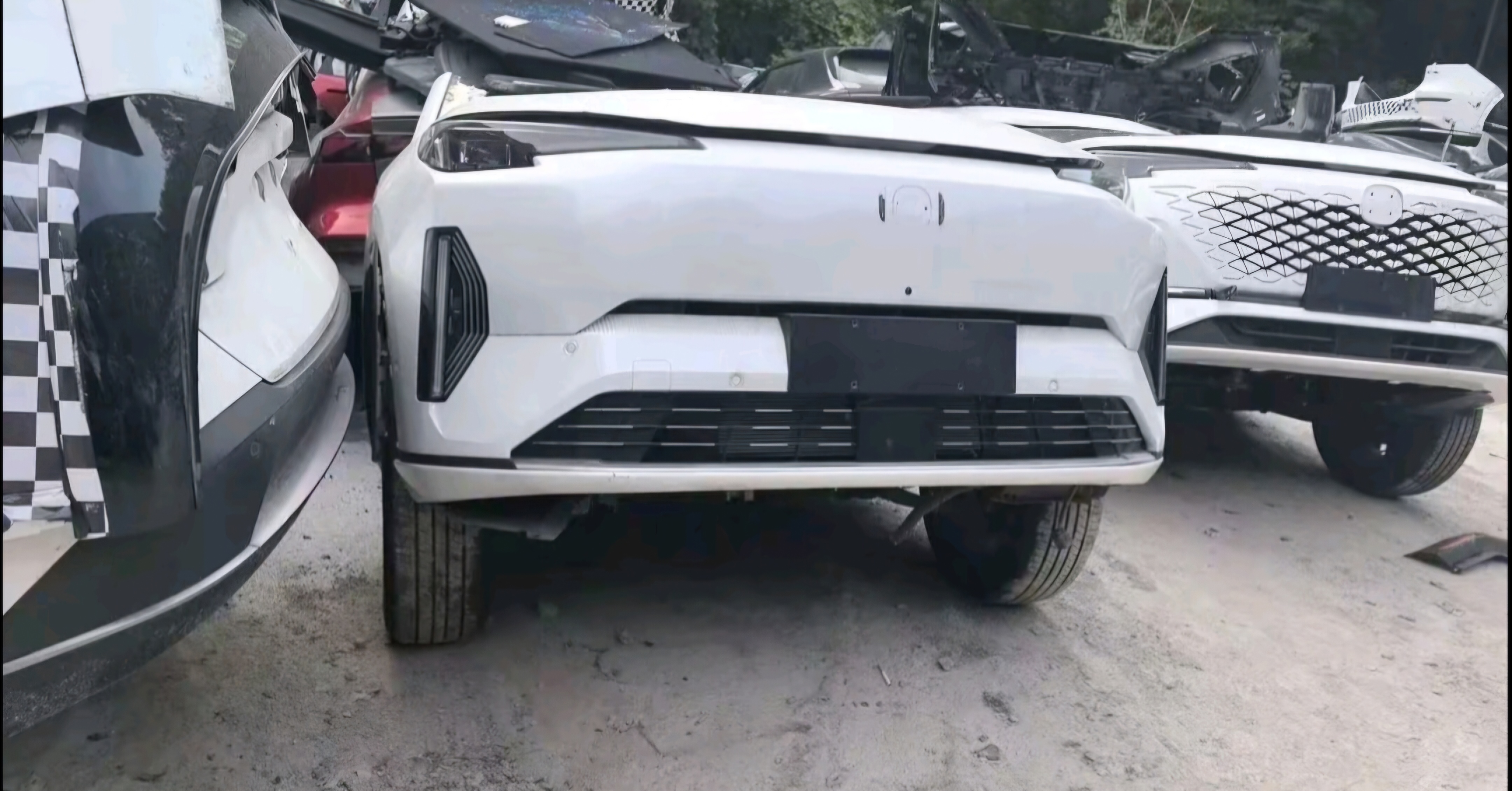 Used & Genuine Chinese Auto Parts Export — Auto X Supply